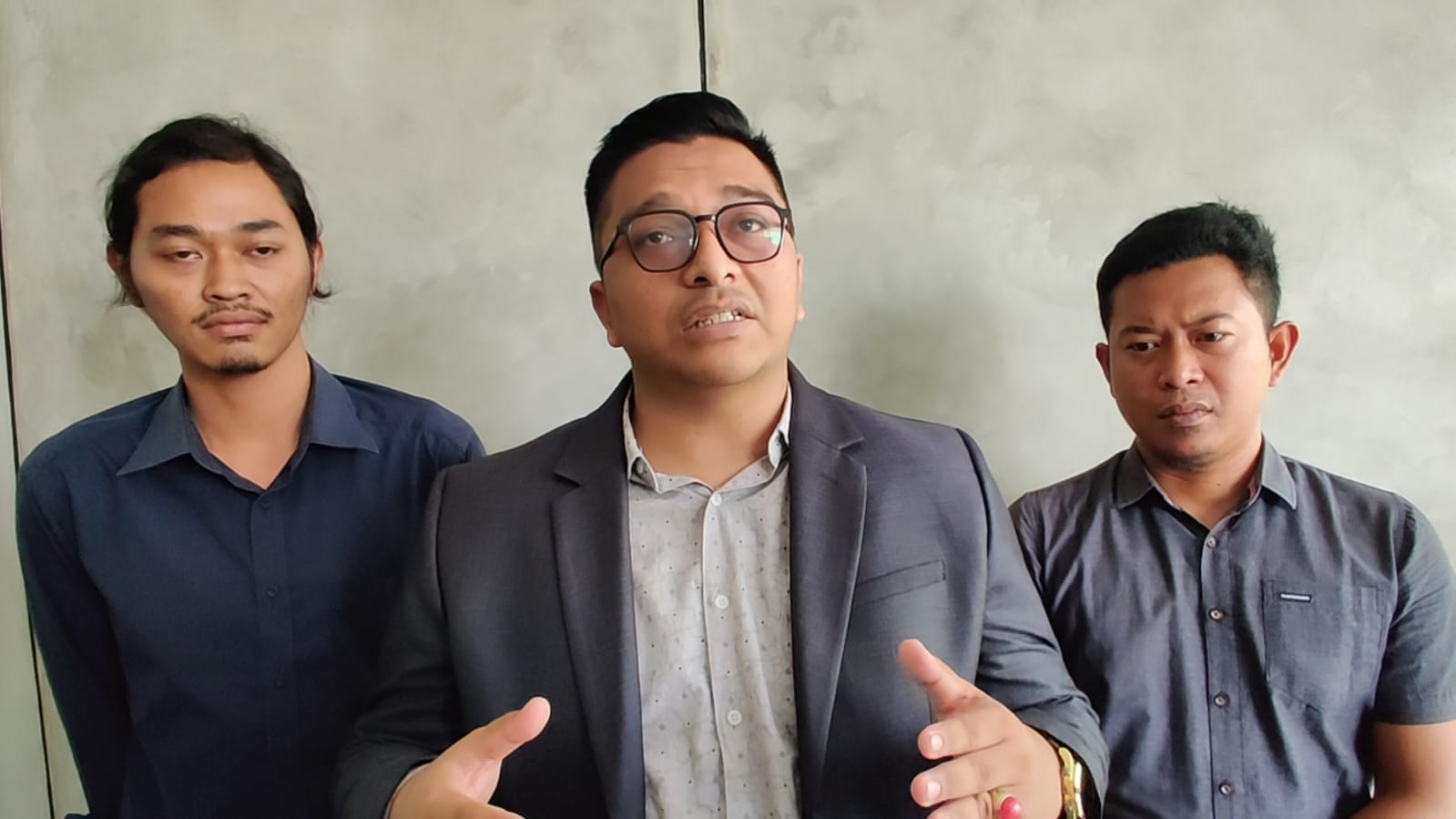 Viral....! Oknum Guru dan Tukang Kebun Sekolah di Pemalang Diduga Cabuli Siswi Hingga Belasan ...